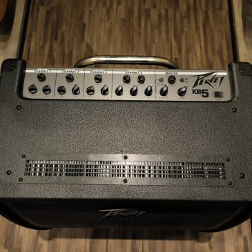 Ampli Keyboard Peavey KB5 - Red Musik Bali